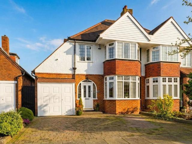 3 bedroom semi detached house for sale