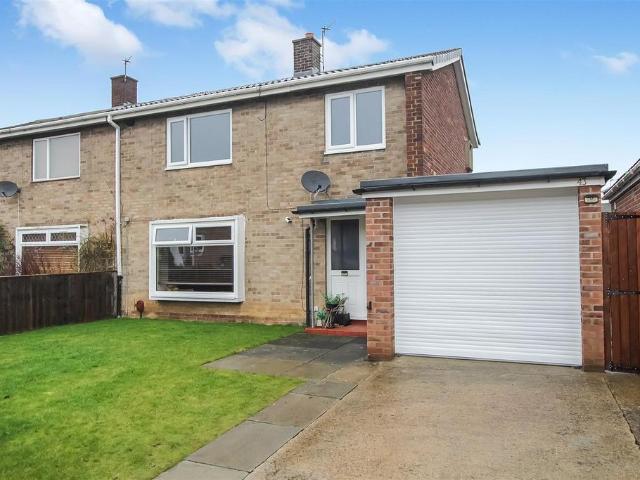 3 bedroom semi detached house for sale