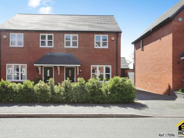 3 bedroom semi detached house for sale