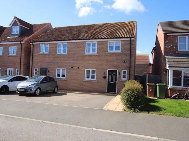 3 bedroom semi detached house for sale