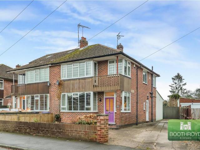 3 bedroom semi detached house for sale