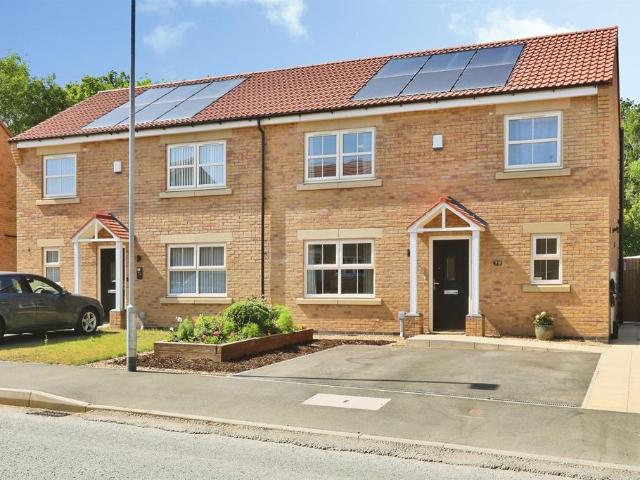 3 bedroom semi detached house for sale