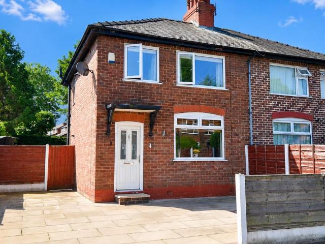 3 bedroom semi detached house for sale