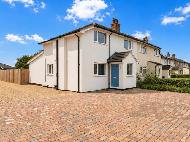 3 bedroom semi detached house for sale
