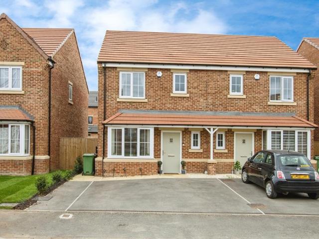 3 bedroom semi detached house for sale