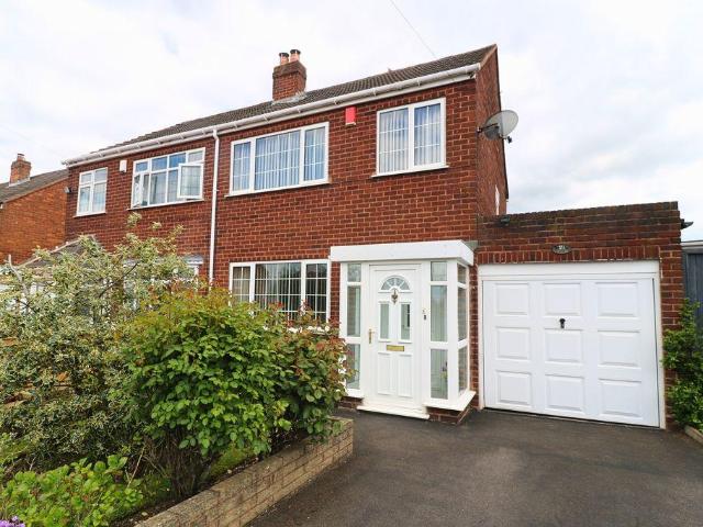 3 bedroom semi detached house for sale