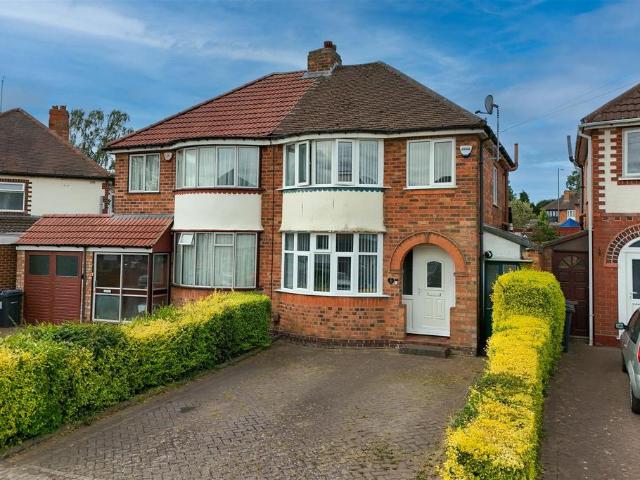 3 bedroom semi detached house for sale