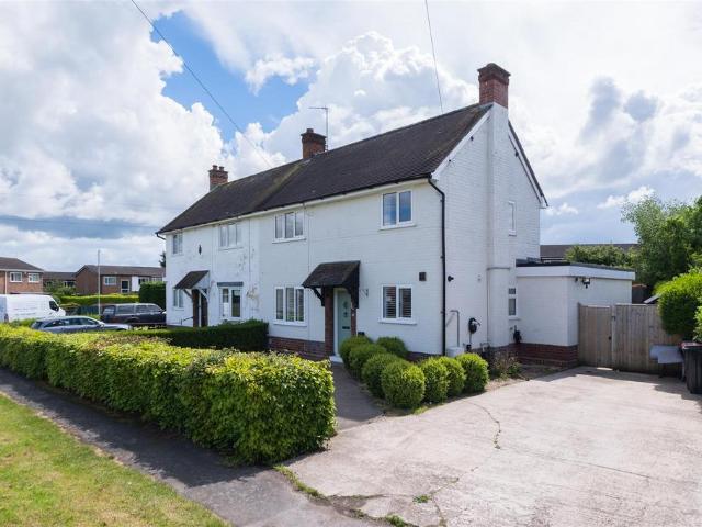 3 bedroom semi detached house for sale