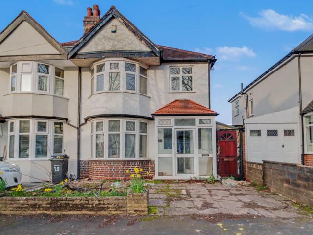 3 bedroom semi detached house for sale