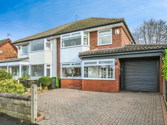 3 bedroom semi detached house for sale