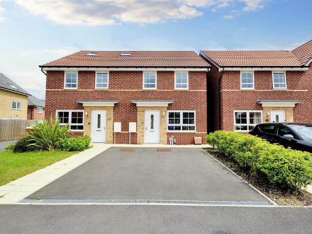 3 bedroom semi detached house for sale