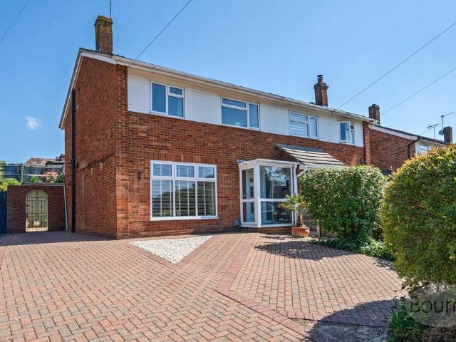 3 bedroom semi detached house for sale