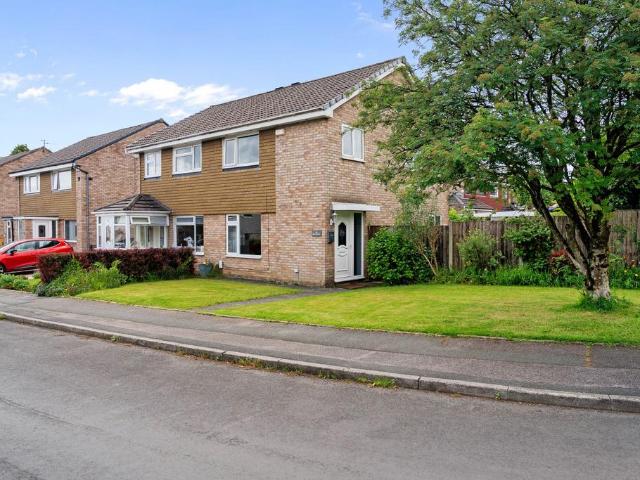 3 bedroom semi detached house for sale