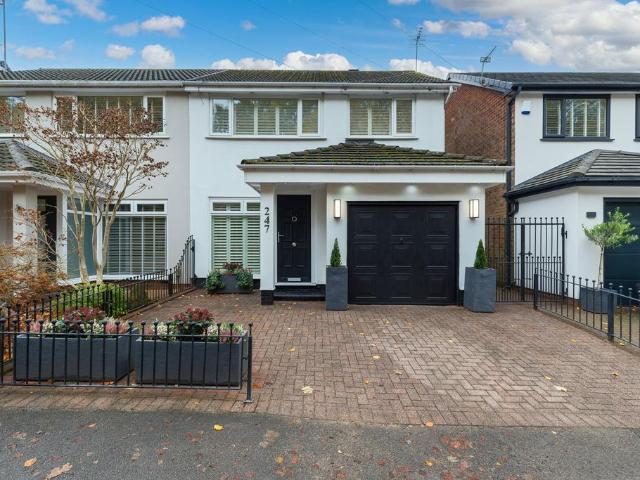 3 bedroom semi detached house for sale