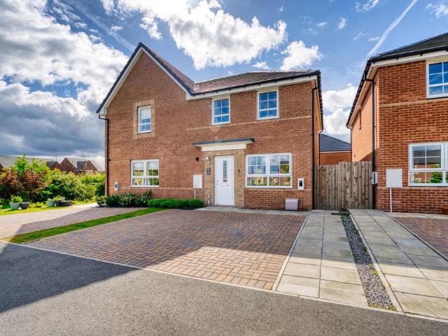 3 bedroom semi detached house for sale