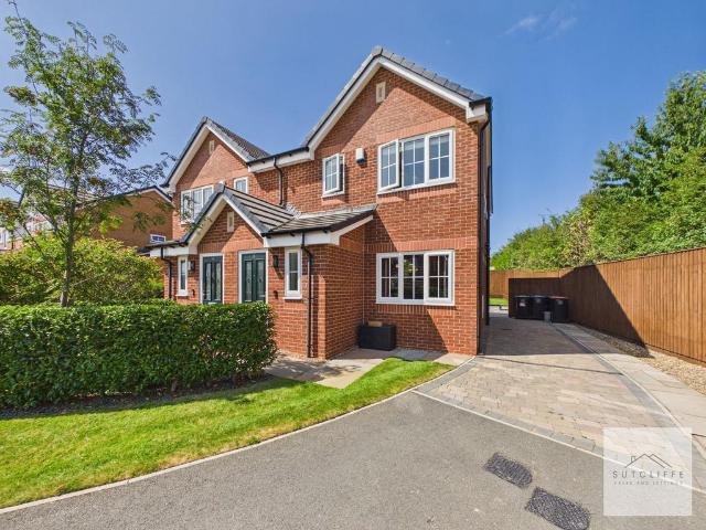 3 bedroom semi detached house for sale