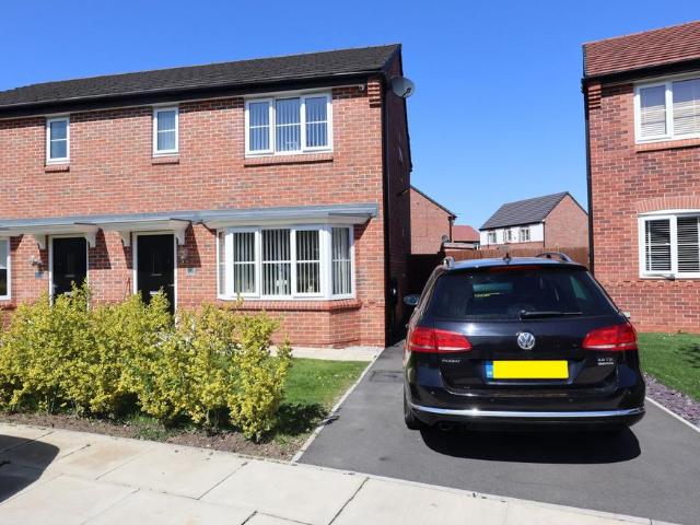 3 bedroom semi detached house for sale