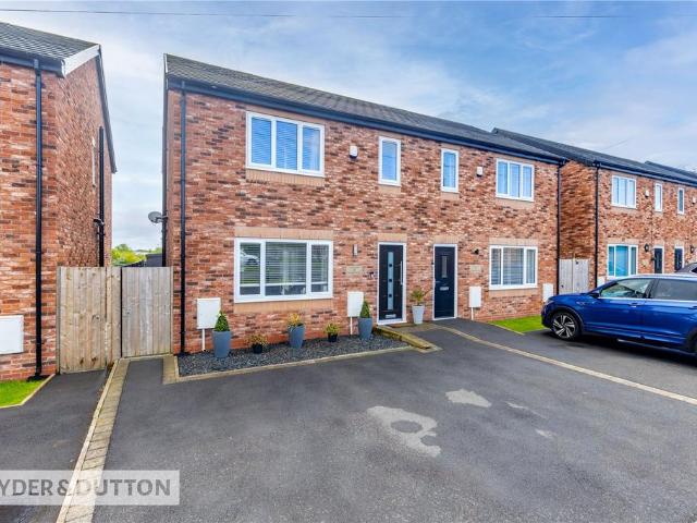 3 bedroom semi detached house for sale