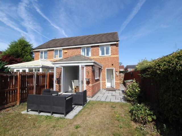 3 bedroom semi detached house for sale