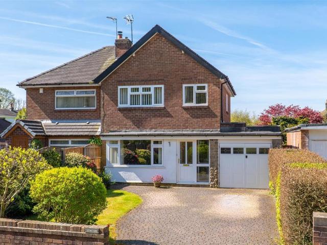 3 bedroom semi detached house for sale