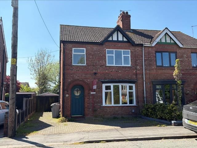 3 bedroom semi detached house for sale
