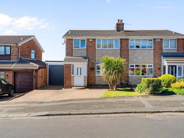 3 bedroom semi detached house for sale