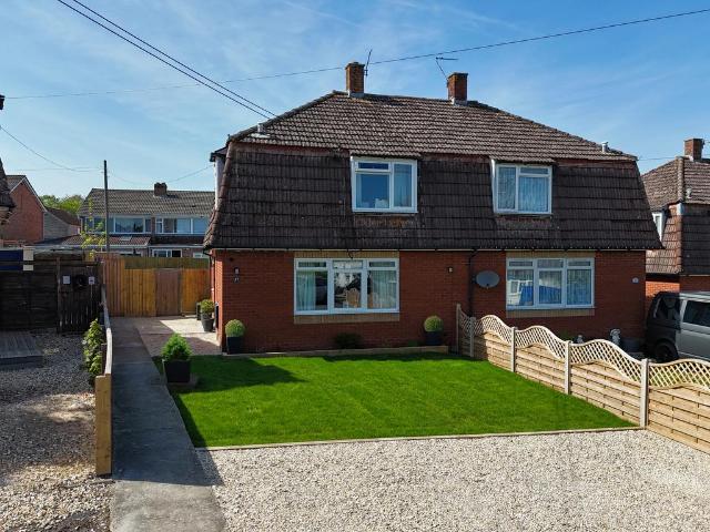 3 bedroom semi detached house for sale