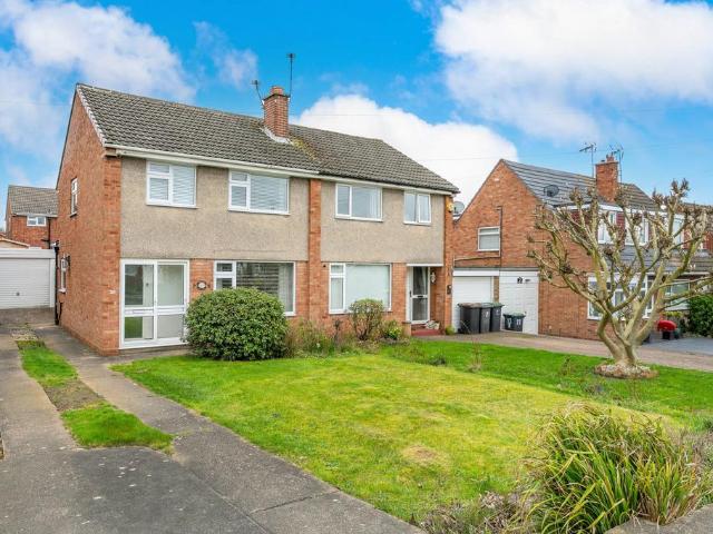3 bedroom semi detached house for sale