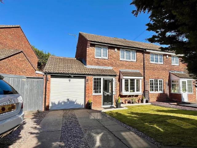 3 bedroom semi detached house for sale