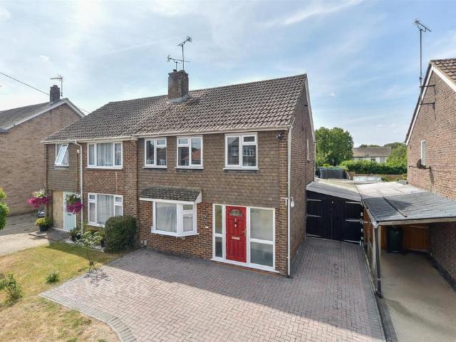 3 bedroom semi detached house for sale