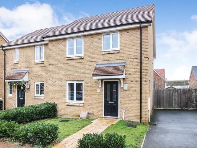 3 bedroom semi detached house for sale