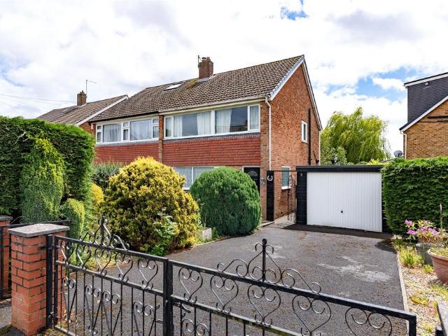 3 bedroom semi detached house for sale