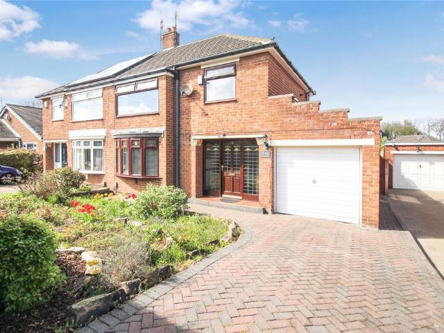 3 bedroom semi detached house for sale