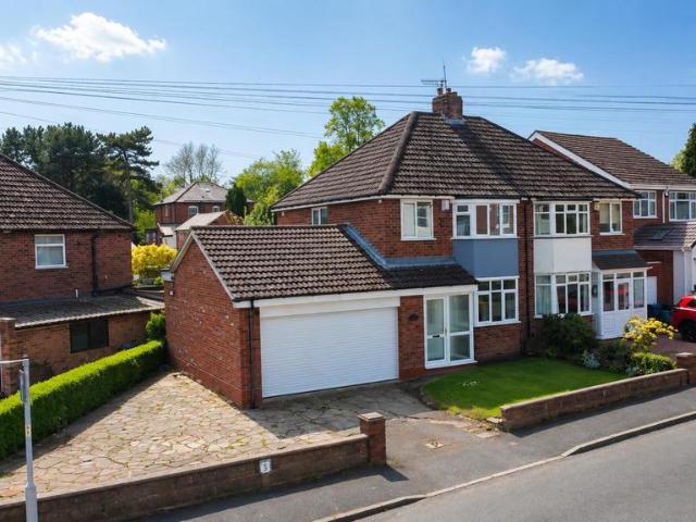 3 bedroom semi detached house for sale