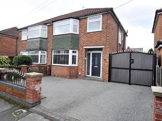 3 bedroom semi detached house for sale