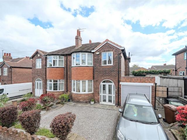3 bedroom semi detached house for sale