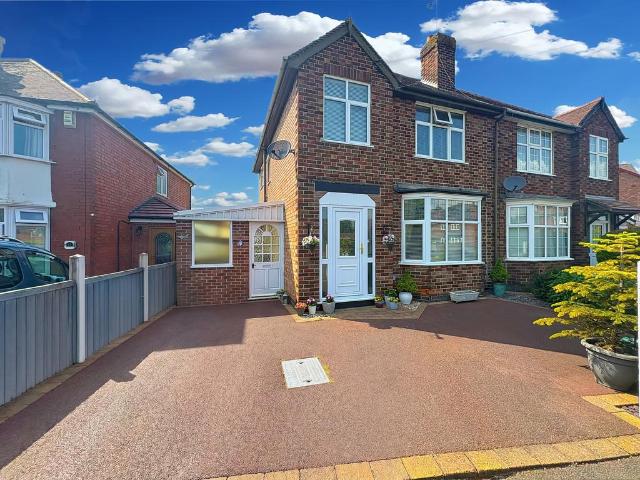 3 bedroom semi detached house for sale