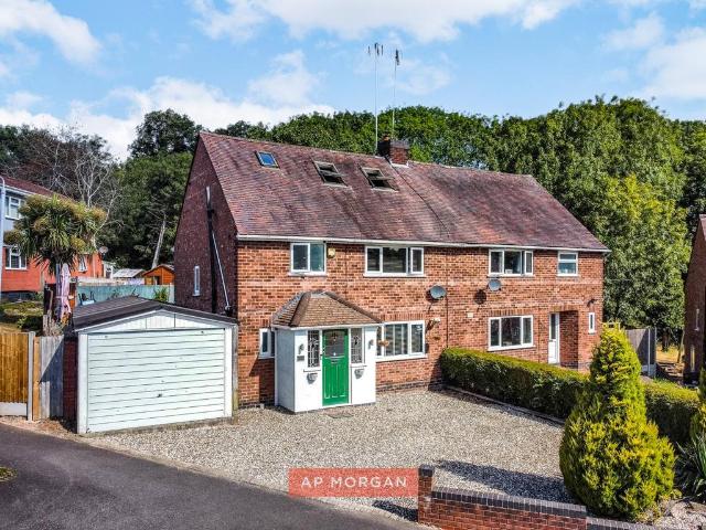 3 bedroom semi detached house for sale
