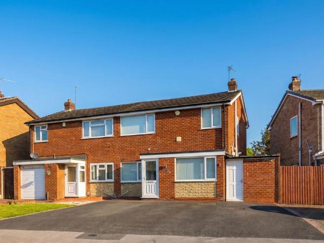 3 bedroom semi detached house for sale