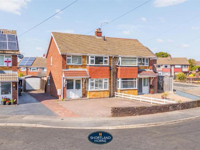 3 bedroom semi detached house for sale