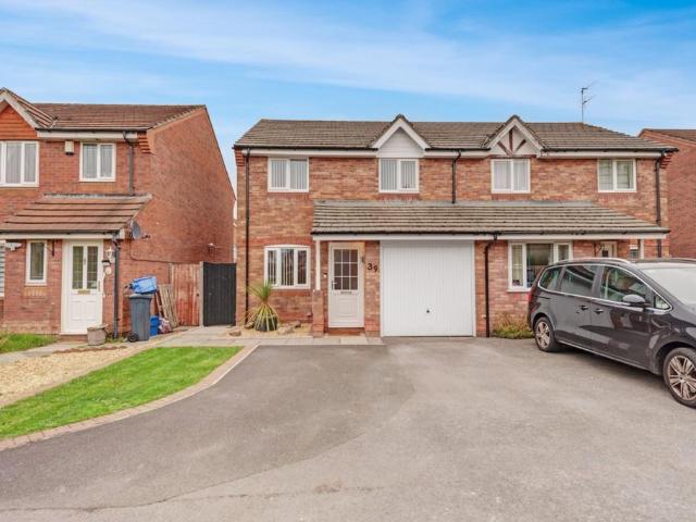 3 bedroom semi detached house for sale