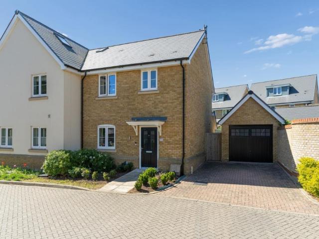 3 bedroom semi detached house for sale