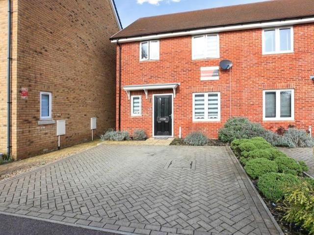 3 bedroom semi detached house for sale