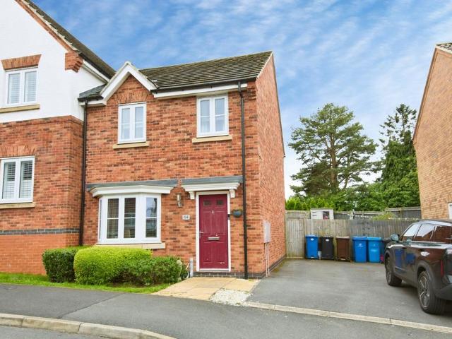 3 bedroom semi detached house for sale