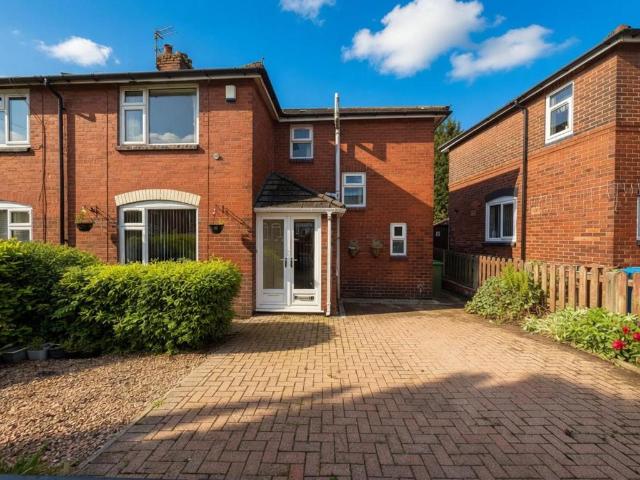 3 bedroom semi detached house for sale