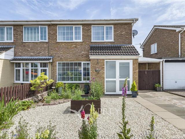 3 bedroom semi detached house for sale