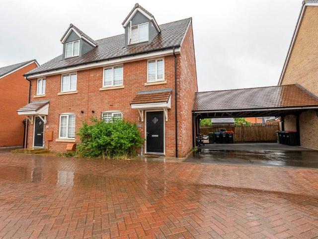 3 bedroom semi detached house for sale