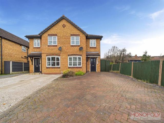 3 bedroom semi detached house for sale