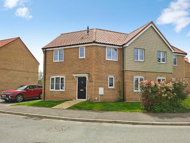 3 bedroom semi detached house for sale