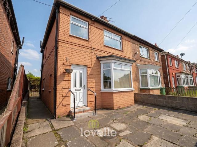 3 bedroom semi detached house for sale